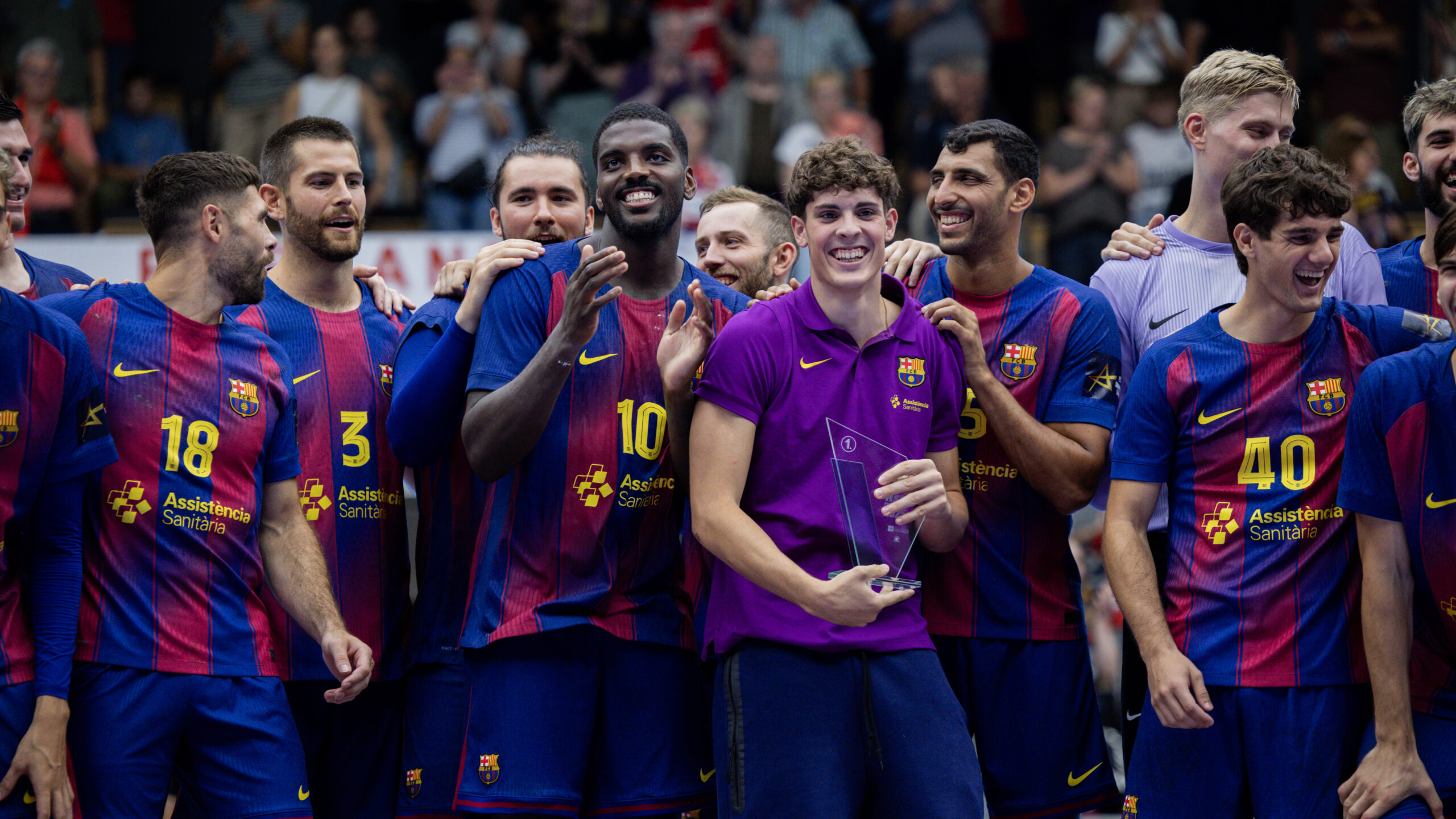 FC Barcelona gewinnt Finale des HSG Premium Cup im 7-Meter-Werfen - HSG ...